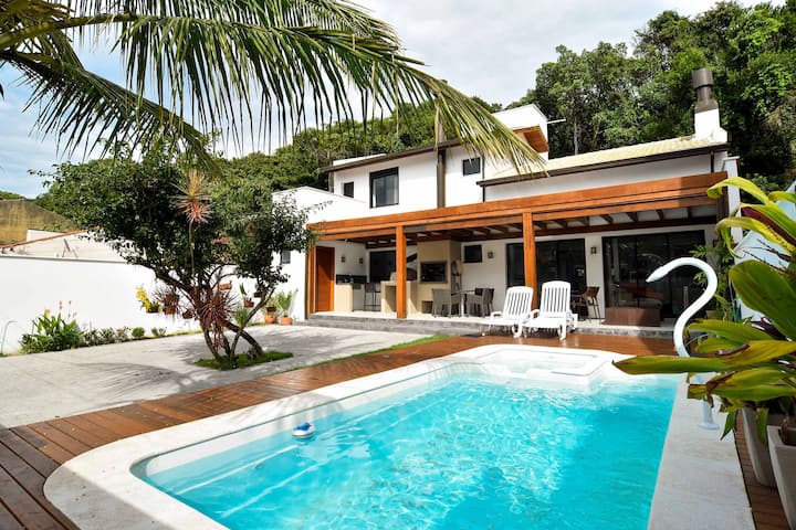 Casa C/ Piscina A 250m Da Lagoa Da Conceição P2211 - Florianópolis