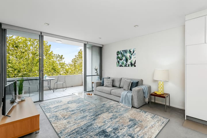 Crows Nest Comfort | Laidback Living With Gym - Crows Nest