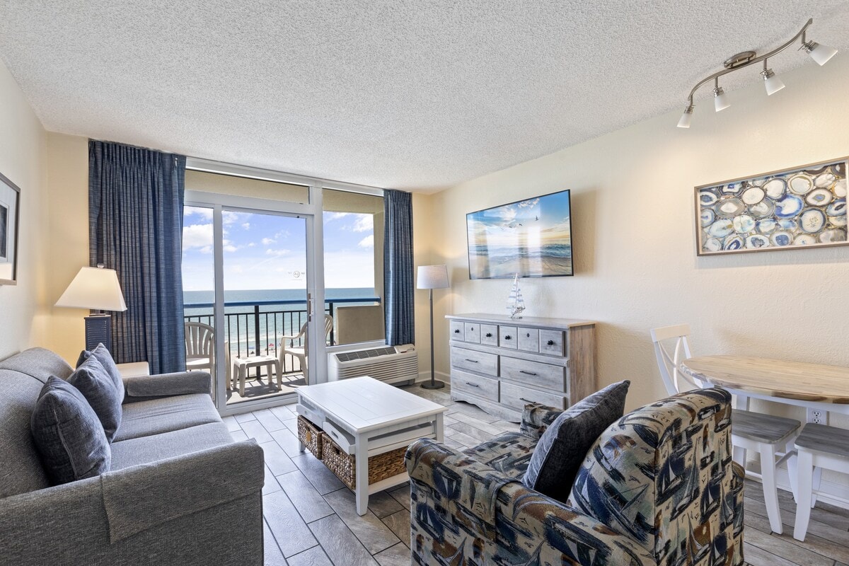 Oceanfront Condo Short Walk to the Beach - Condominiums for Rent in ...