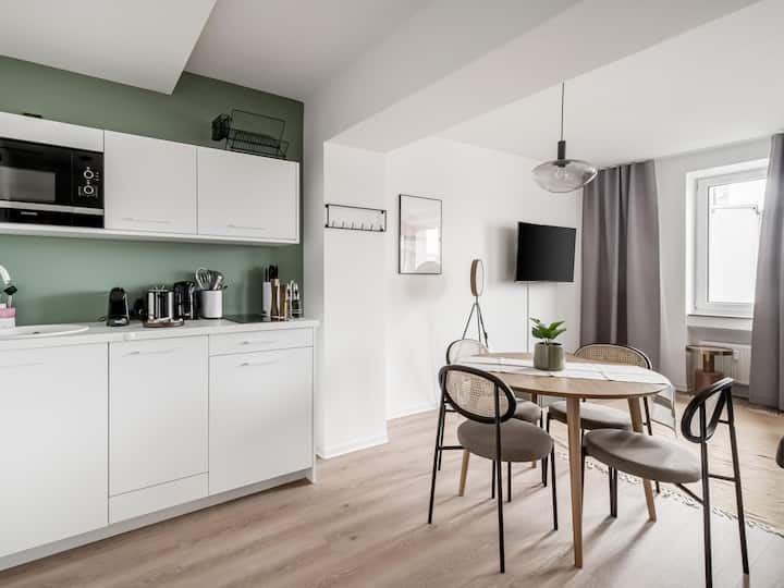 Limehome Saarbrücken | Comfort Suite With Sofa Bed - Sarrebruck