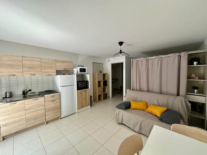 Le Pitchounet Studio Tout éQuipé Avec Terrasse - Pont-Saint-Esprit