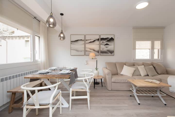 Sky Biescas Ii By Bevalle - Biescas