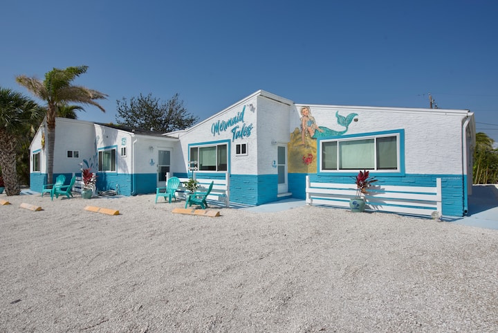 Mt Coconut Cove Renovated 1 Bed1 Bath Near Beach - Fort Myers Beach, FL
