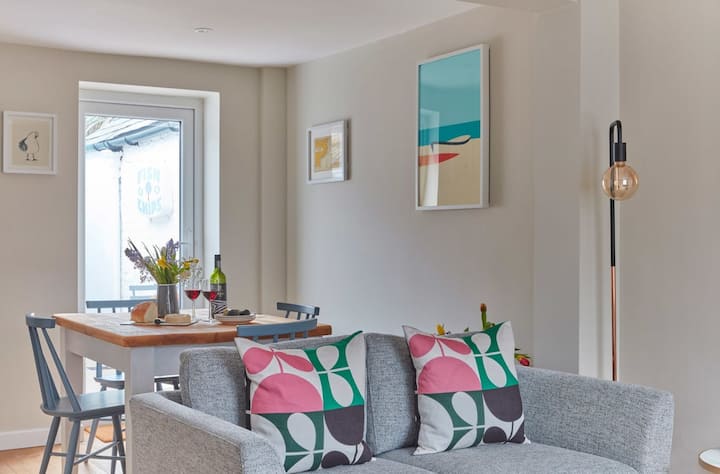 Sunbeam Cottage – Just 30 Seconds To The Sea! - Deal
