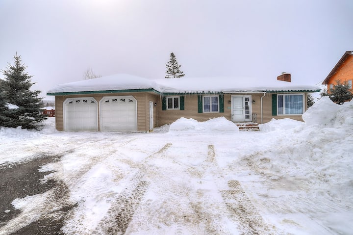 Intown Lake House - Downtown Home On The Lake! - Rangeley, ME