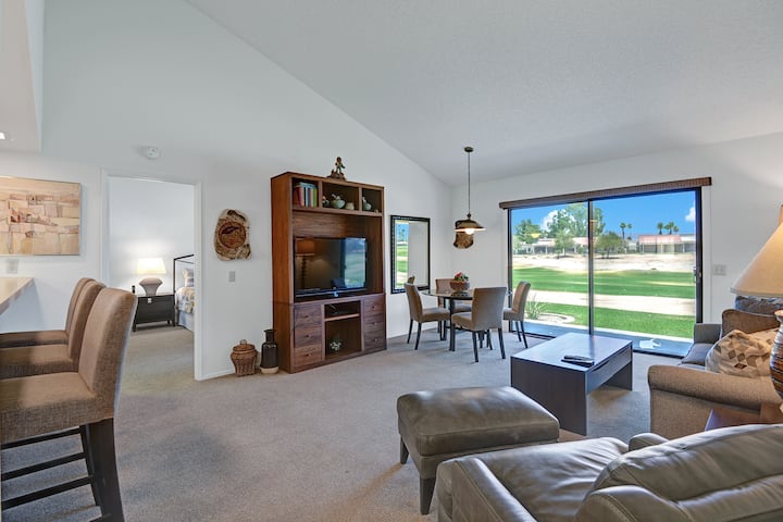 Beautiful Condo With Access To Golf Tennis Pool - Palm Desert, CA
