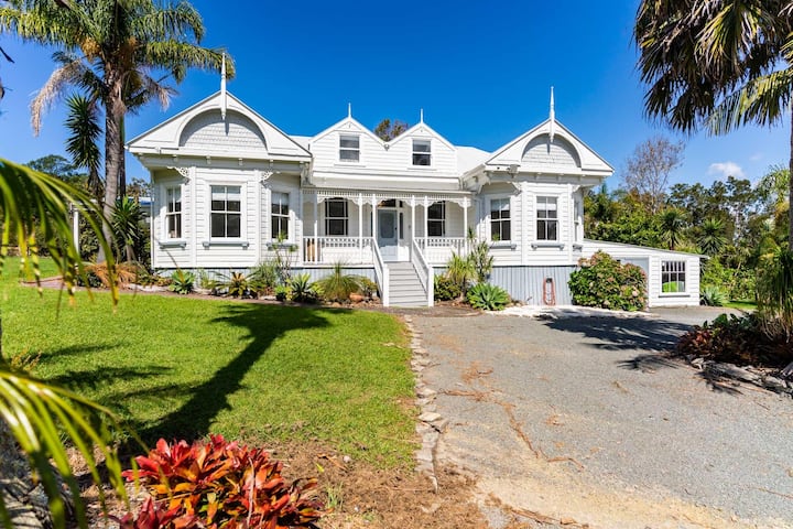 19th Par 2 - Renovated Villa With Golfing Green - Northland
