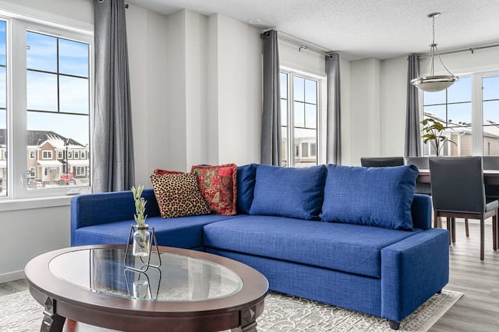 Free Banff Pass » Ac » Garage » Family Friendly - Airdrie