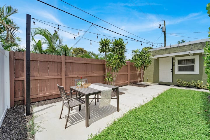 Designers Spot - No Extra Fees - Palm Wave Says - West Palm Beach, FL