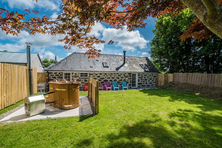 Llwyn-y-forwyn | Lovingly Renovated Barn - Criccieth