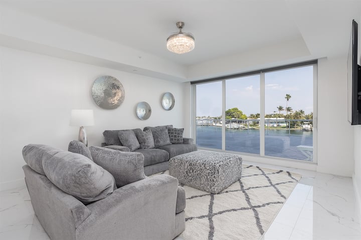 206, Water View-clearwater Bch In 6 Min, Pool/gym - Dunedin, FL