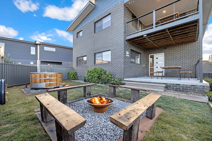 Mountain G.o.a.t. - Jindabyne
