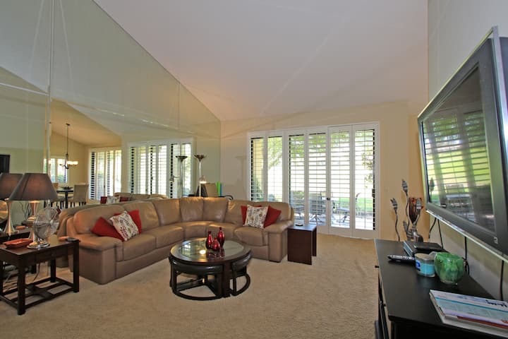 Dogs Ok-5th Fairway-southern Exposure-v3625 - Palm Desert, CA