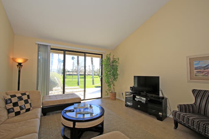 Dogs Ok-lake And Fairway Views-vs555 - Palm Desert, CA