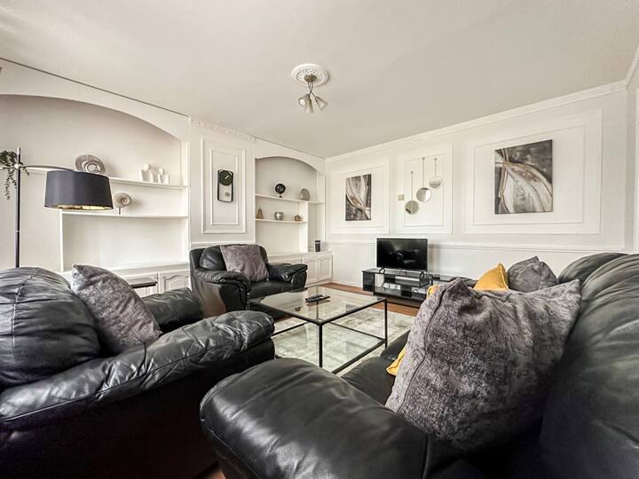 Newly Refurbished 3 Bed House Near London O2 Arena - Greenwich