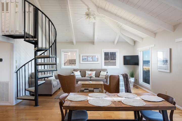 Nags Head! Oceanfront With Panoramic Views - Nags Head, NC
