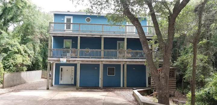 D131- 5 Bedrooms W/master Suite, Private Pool, Shu - Duck, NC