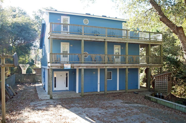 D131- 5 Bedrooms W/master Suite, Private Pool, Shu - Duck, NC