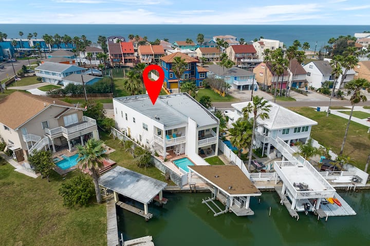 Channel Front Home W/ Boat Slip & Pool! - South Padre Island, TX