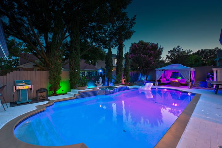 Rowlett Escape W/ Fire Pit & Lake Views - Rowlett, TX