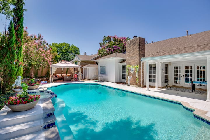 Rowlett Escape W/ Fire Pit & Lake Views - Garland, TX