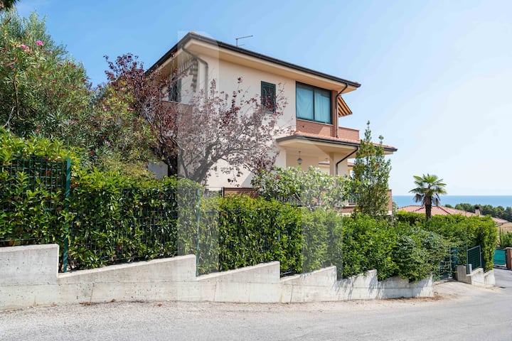 Homiday - Villa Mila - Pineto