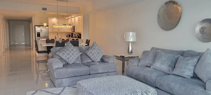 407, Water View-clearwater Bch In 6 Min, Pool/gym - Clearwater, FL