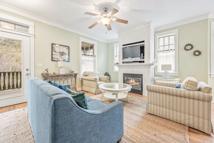 Sand Dollar In Olivia Beach ~Walk To Beach W/ Spa~ - Lincoln City, OR