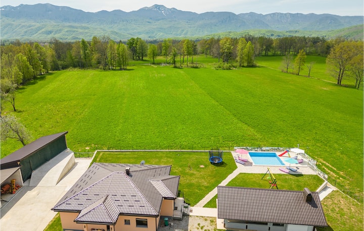 Stunning Home In Ornice - Gospić