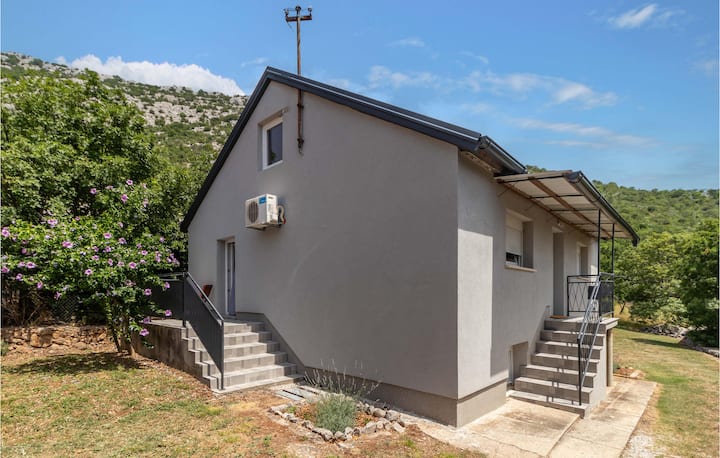 Beach Front Home In Karlobag With Wifi - Senj