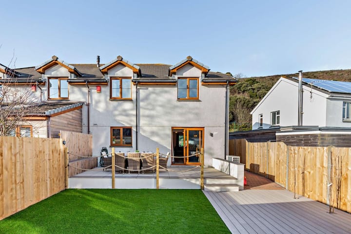 4 Bed In Portreath (Oc-p27289) - Porthtowan