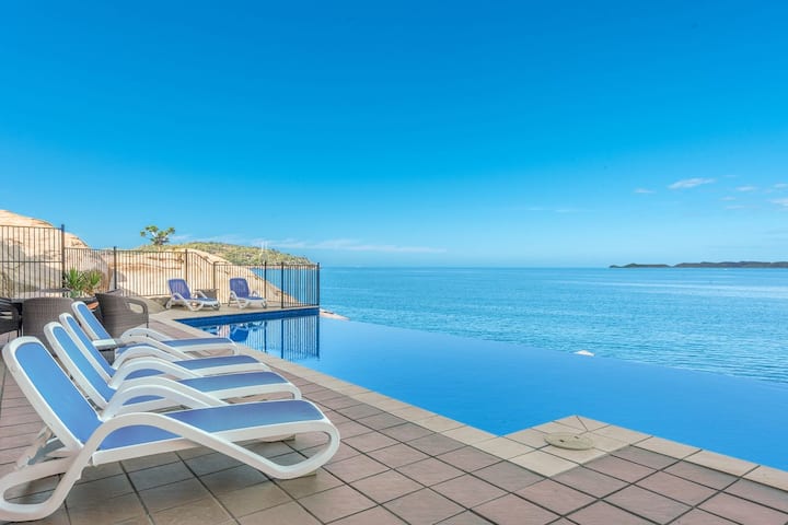 1 Bright Point Apartment 1307 - Magnetic Island