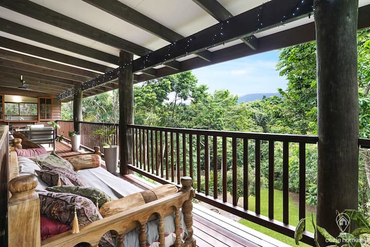 Bindi Treehouse - Pet Friendly Elevated Pole Home - Cairns