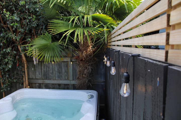 Villa Desa - Your Home Away From Home - Hastings