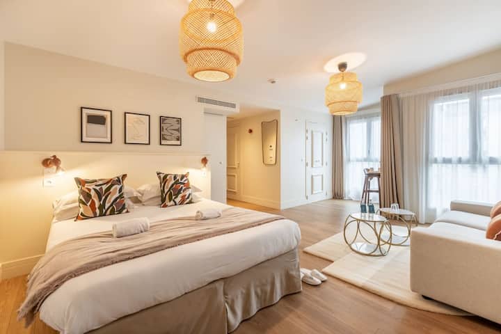 Le Nest Hotel | Deluxe Suite - Paris