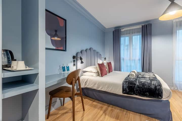 Le Nest Hotel | Cosy Room - Paris