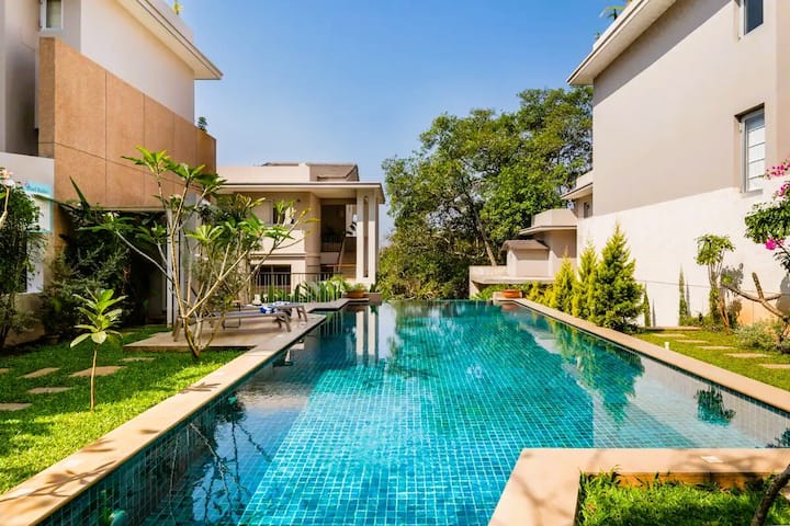 Hibiscus Oasis By Da Alohas - Goa