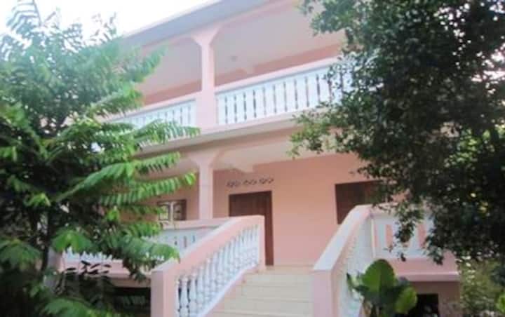 Appartement à Bandrele, 170 M². - Mayotte