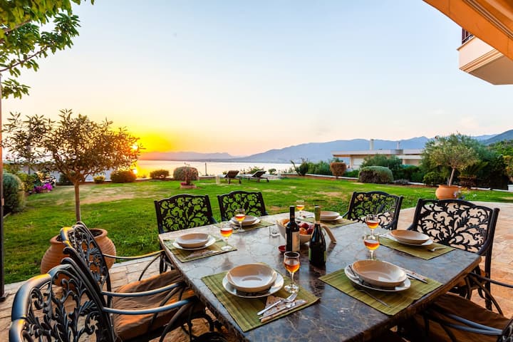 Sunset Paradise - Verga's Ultimate Seaview Getaway - Kalamata