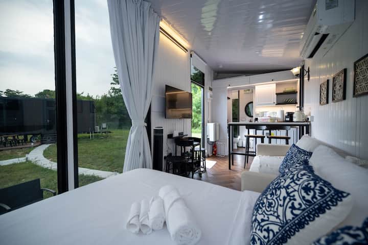 1900 By Tiny Away - Bukit Merah