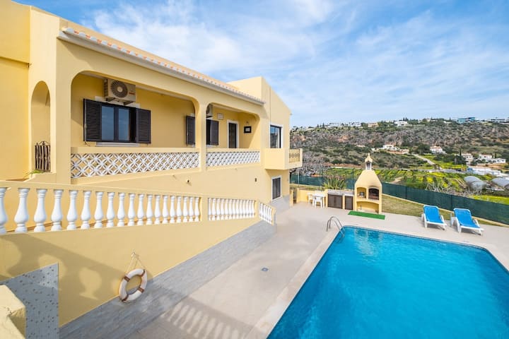 Villa Pinheiro By Dreamplaces - Albufeira