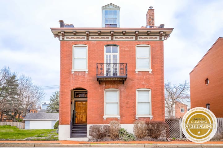 Spacious Haven Near Busch / Abodebucks - St. Louis