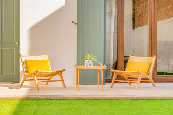 Espaciosa Casa Rural Con Amplio Jardin Y Barbacoa - Castejón