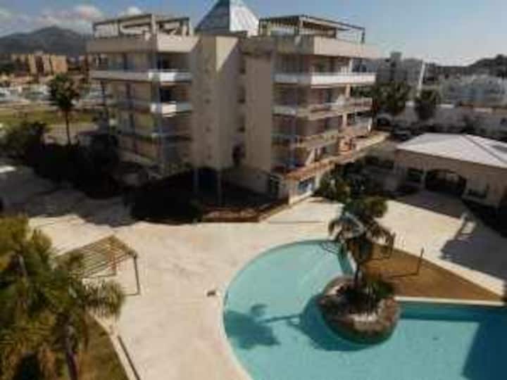 Appartement Avec Piscine Et Parking Roses - Roses
