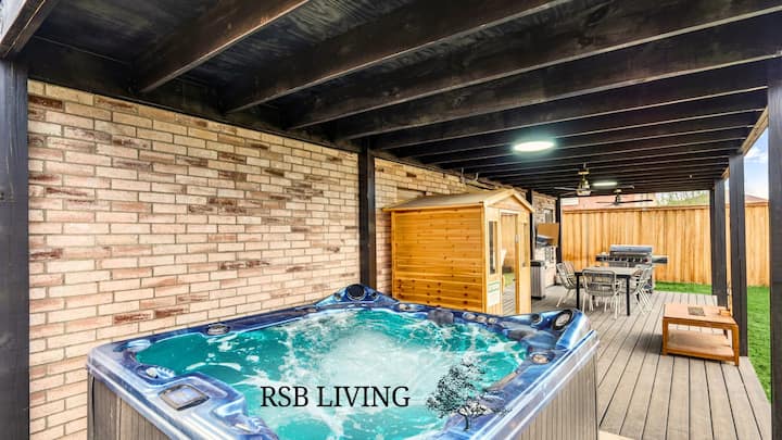 Elite 5br/3.5b Home With Game Room, Hot Tub, & Sau - Arlington, TX