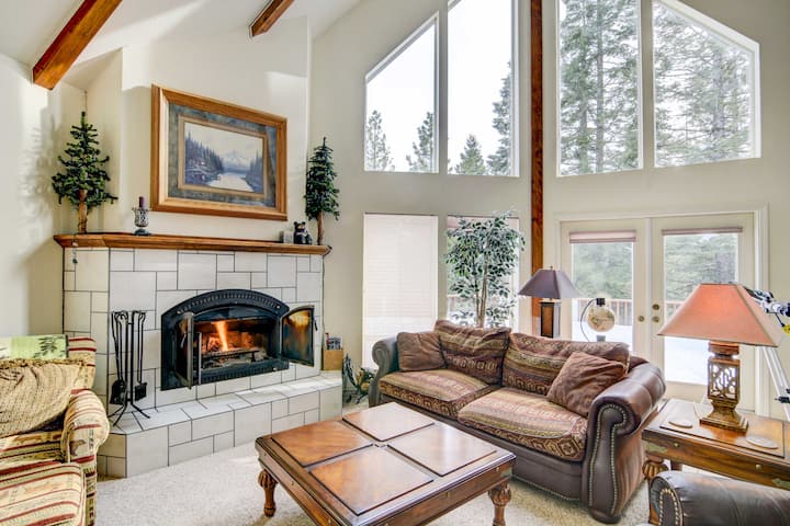 Pet-friendly California Cabin W/ Beach Access - Chester, CA