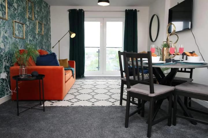 Charming 2br House With Style And City Convenience - Cardiff