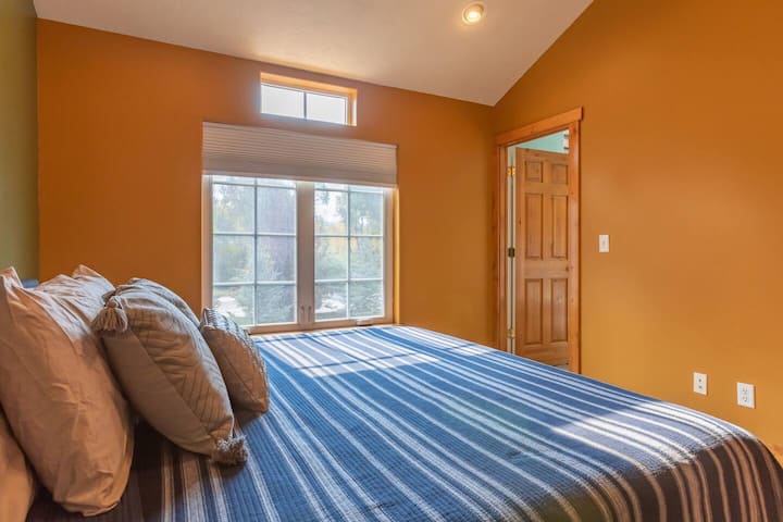 Aspen Retreat Near Targhee - Hikes & Wildlife View - Driggs, ID