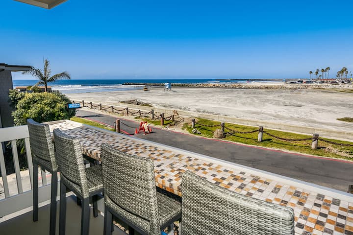 F14 Cottage,  Luxury Interior/beautiful Ocean View - Oceanside, CA