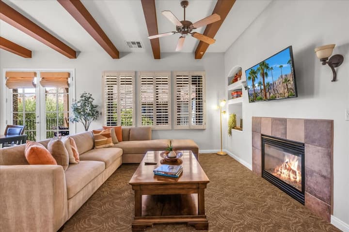 Upstairs 1br Villa With Impeccable Views #A - La Quinta, CA